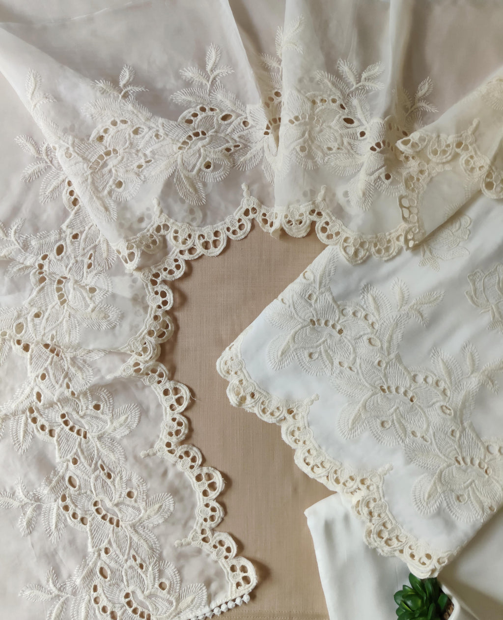 All-White Roses Cut-Work Suit-Set – House Of Kadhaee